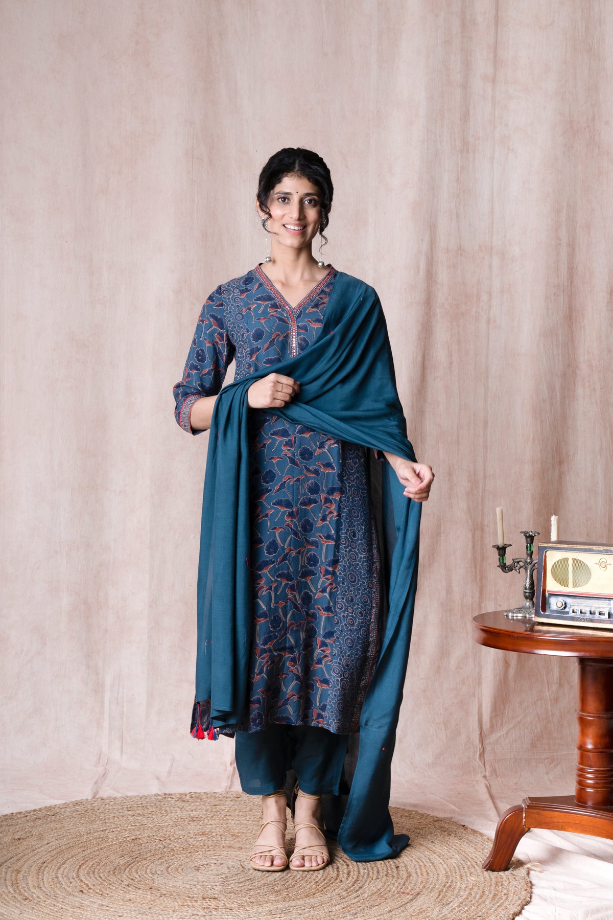 Shilpi Handicrafts: Women's exclusive range of suits, dresses and more